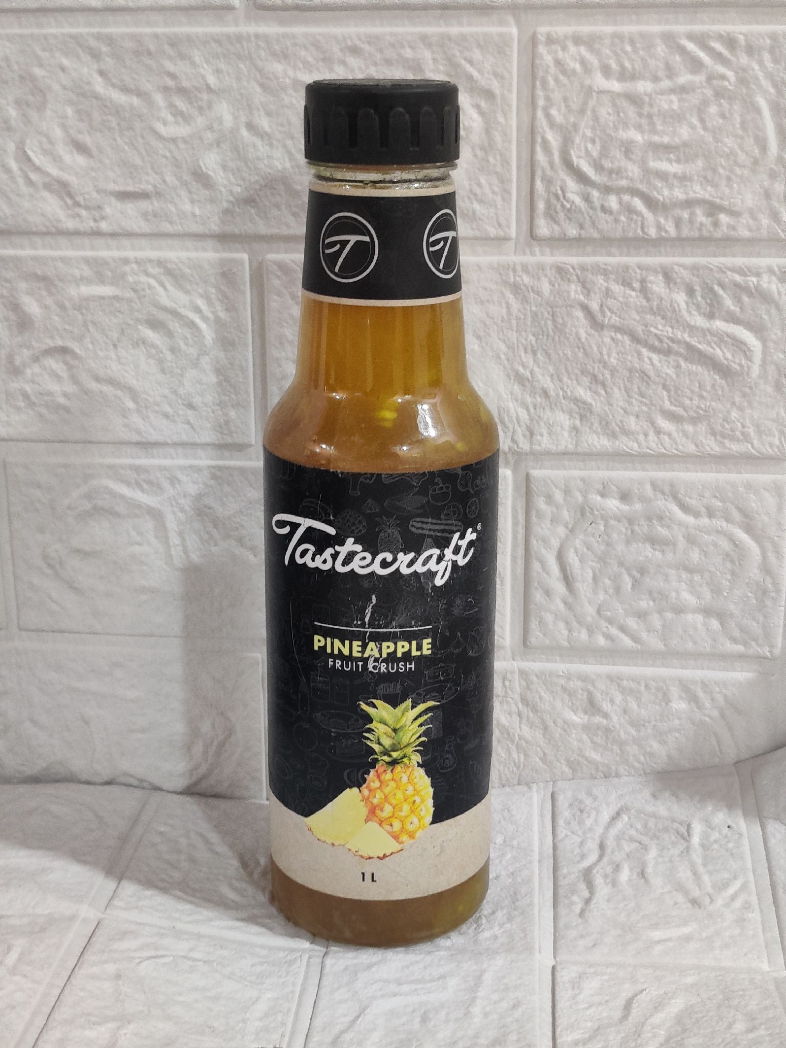 Tastecraft Premium Pineapple Whole Fruit Crush, 1L – Bakeworld Retails Pvt Ltd